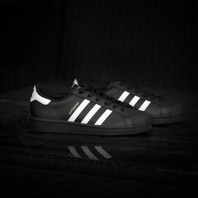Giganten-Duell bei der WM: Adidas gegen Nike – der wahre Kampf findet ...